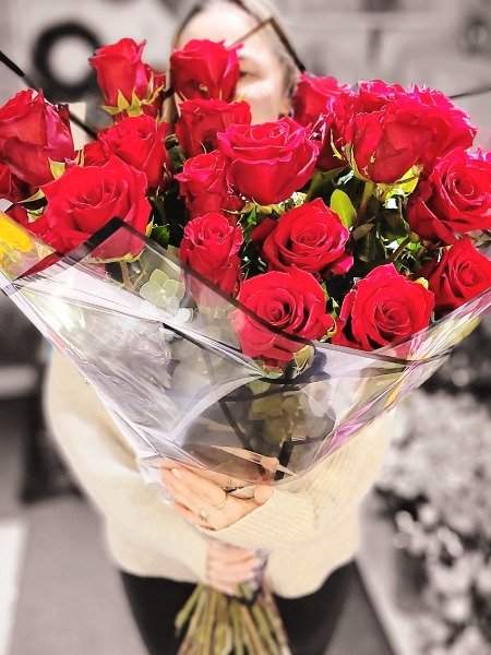 Lassilan Kukka - Ruusut - Runsas ruusukimppu